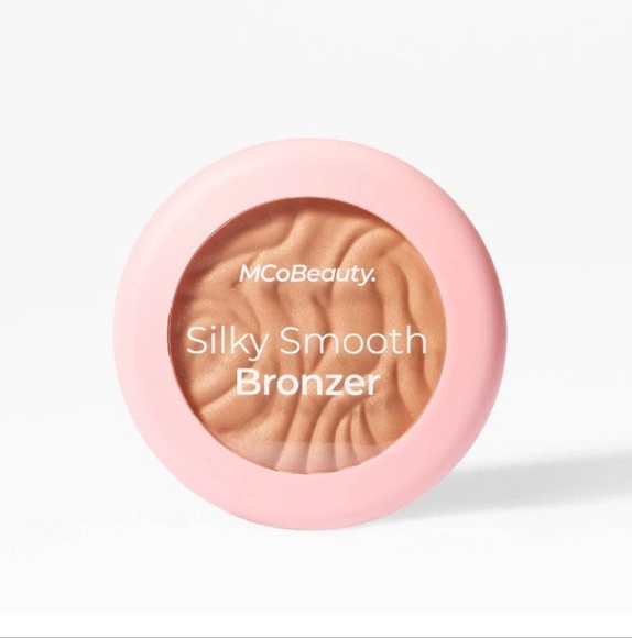 MCo Beauty | Makeup | Mco Beauty Silky Smooth Bronzer | Poshmark